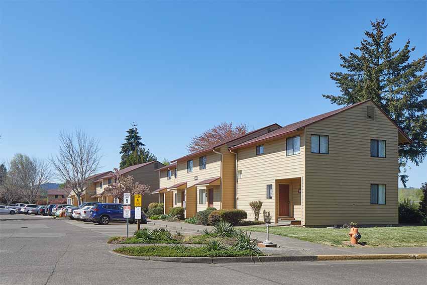 Oak Crest Family Housing Apartments - Charter Construction